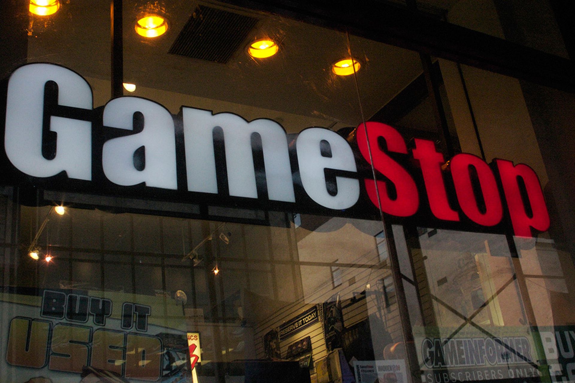 Reddit vs. Wall Street: the latest in the GameStop saga - The Verge