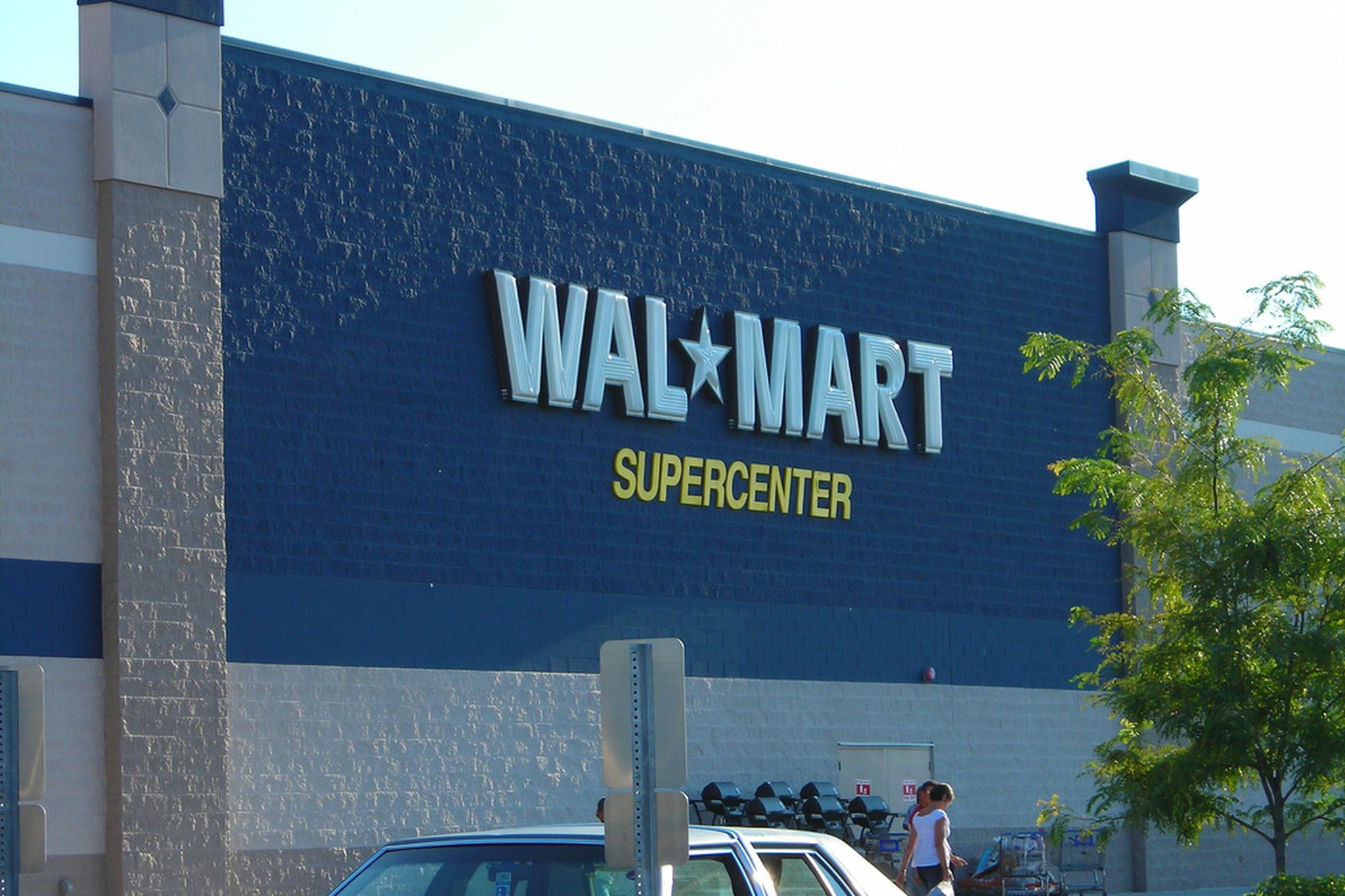 Walmart is expanding its robot-powered fulfillment centers to ‘dozens ...