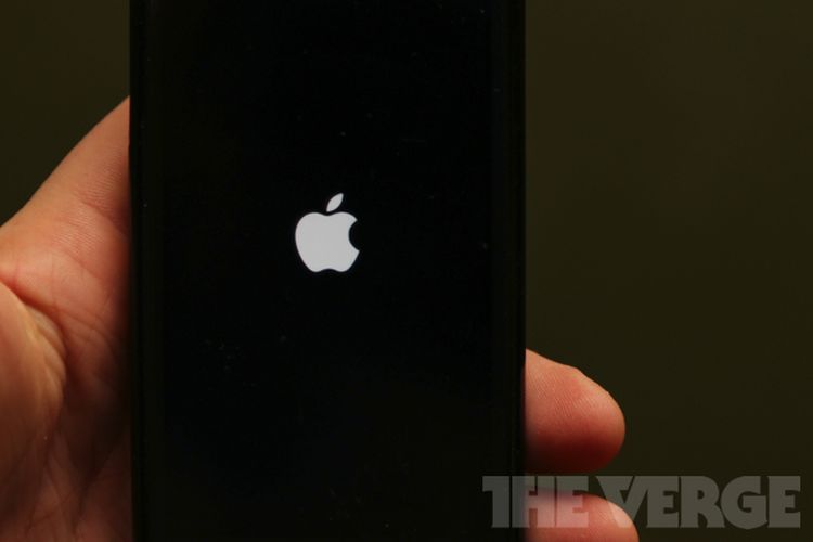 Apple ordered GitHub to remove iOS source code leak - The Verge