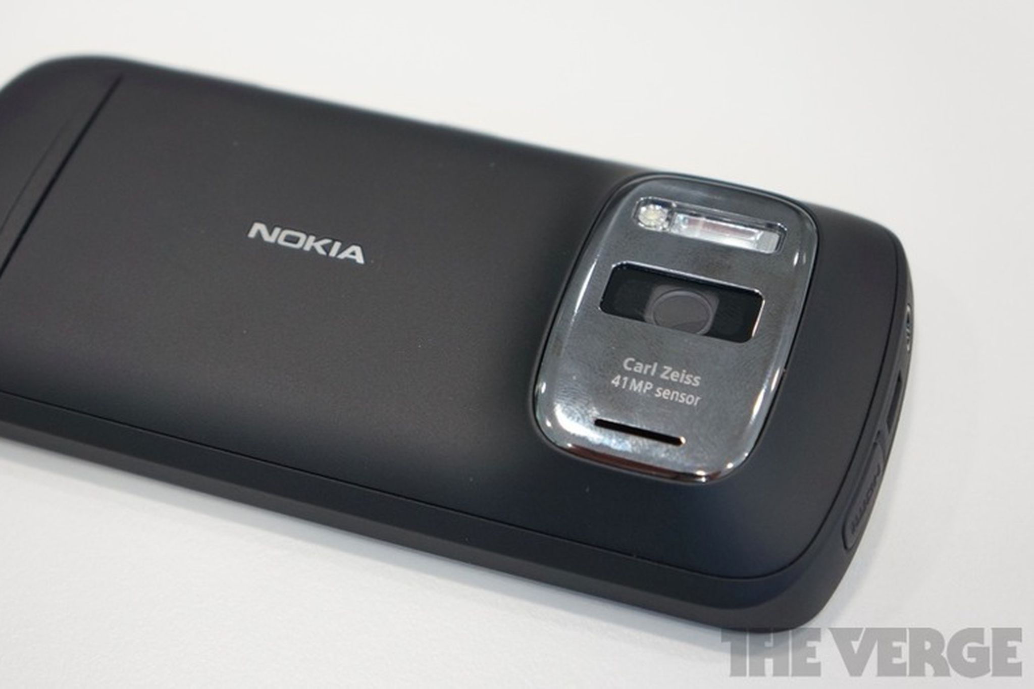 Nokia and Zeiss brands reunite for the Android era - The Verge